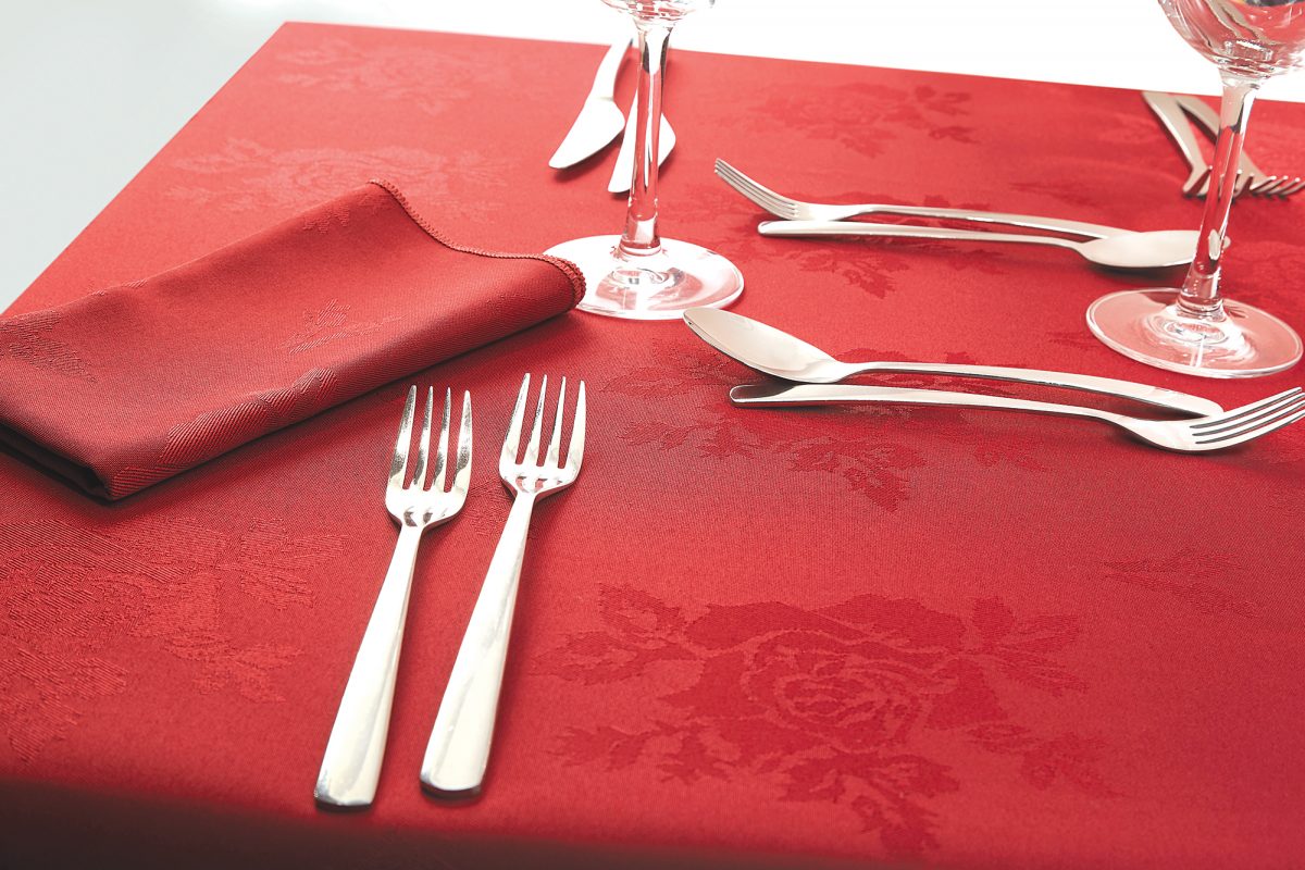 Creating the Perfect Table Setting - Sherry Textiles